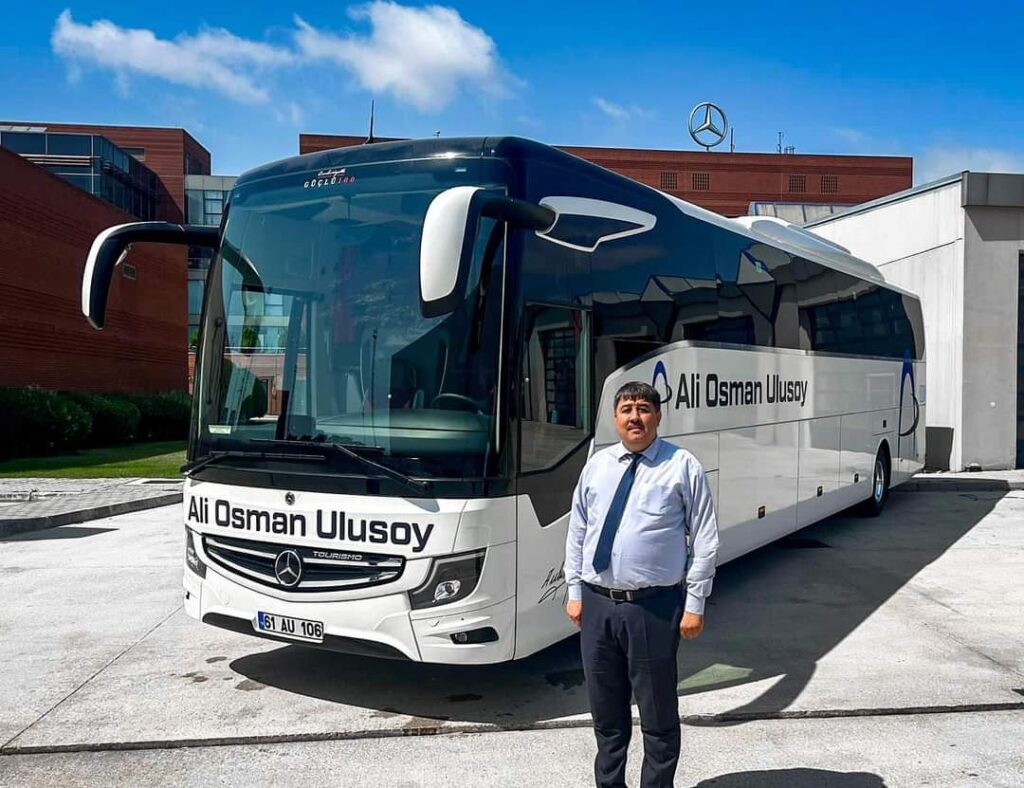 Ali Osman Ulusoy Filosuna Yeni Bir Mercedes-Benz Otobüsü Daha Ekledi" - HaberMax